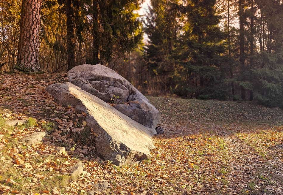 Nikronių akmuo